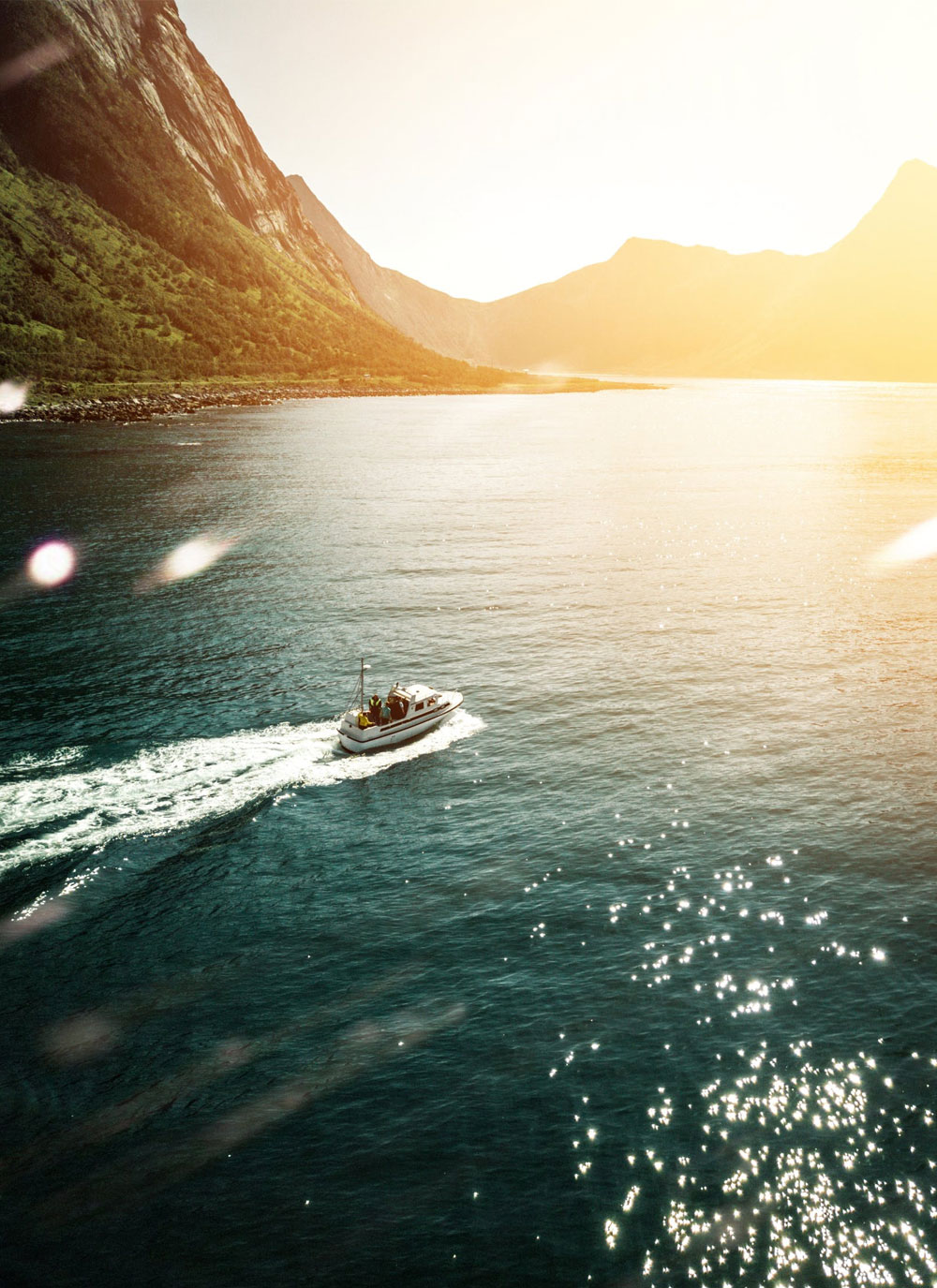 Simple Family Boating Tips For Safe Summer Fun - Create. Play. Travel.